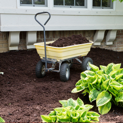 How to Mulch Your Yard: Applying & Maintaining Mulch | ECHO